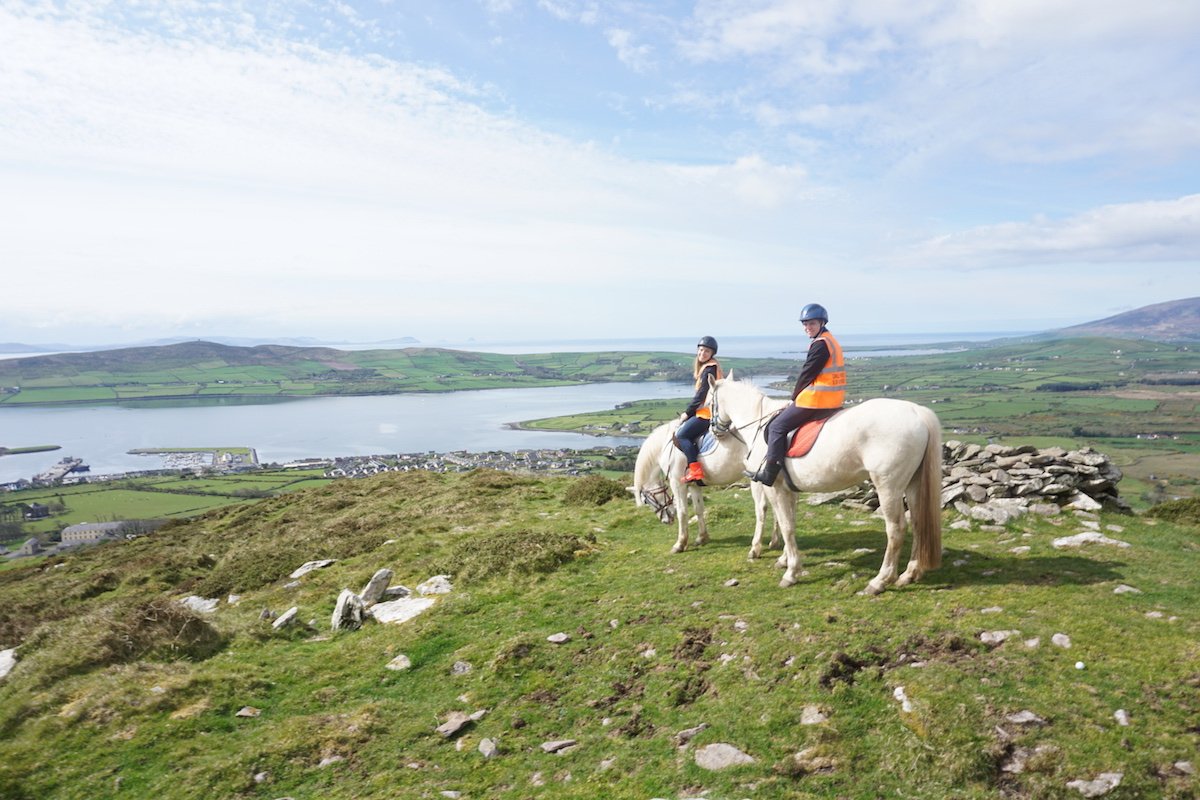 Horseback Riding On The Dingle Peninsula - Cabin Critic